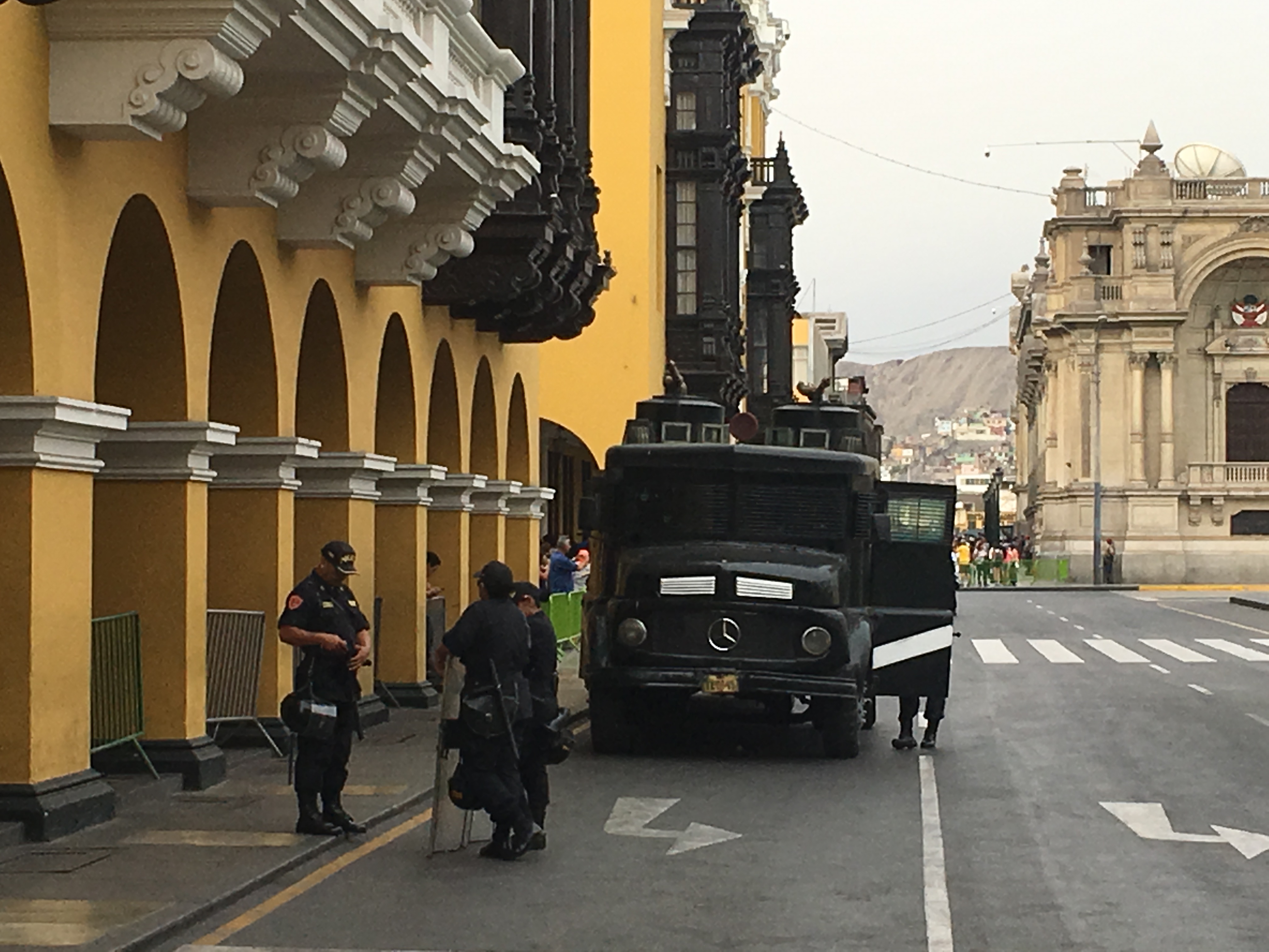 Lima – where good foods meets traffic & smog
